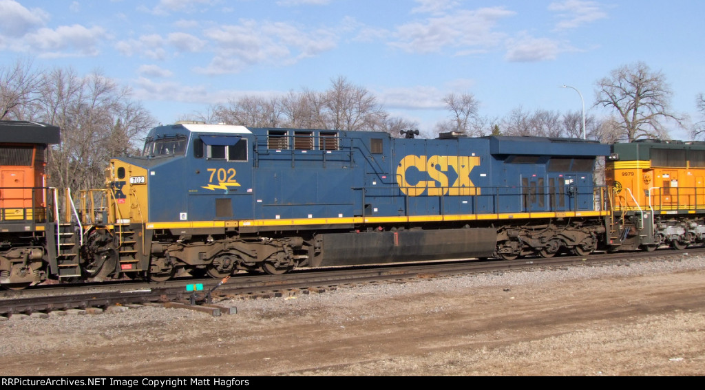 CSX 702